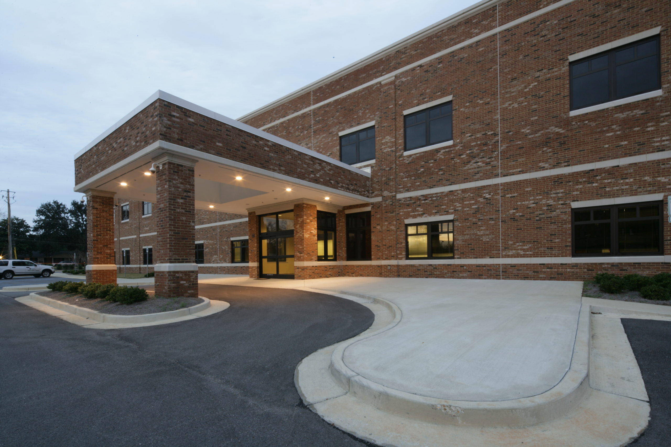 Crossbridge Behavioral Health Center - Signet Real Estate Group